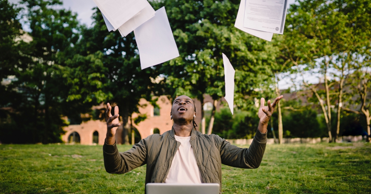 The Resume Red Flags (and Green Flags) Every Hiring Manager Should Know ...